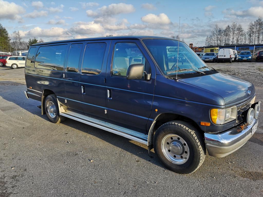 Blinto - Diesel Van V8 - Ford Econoline E350 Extra lång + extrasäten
