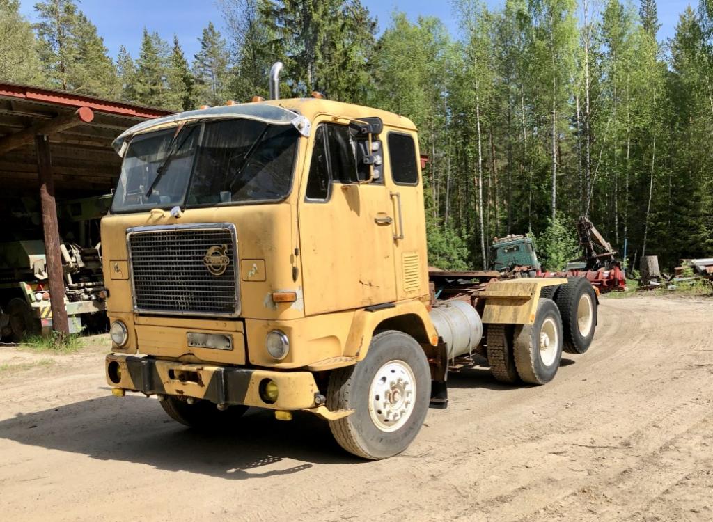 Blinto - Lastbil Volvo F88 - Dragbil Veteran