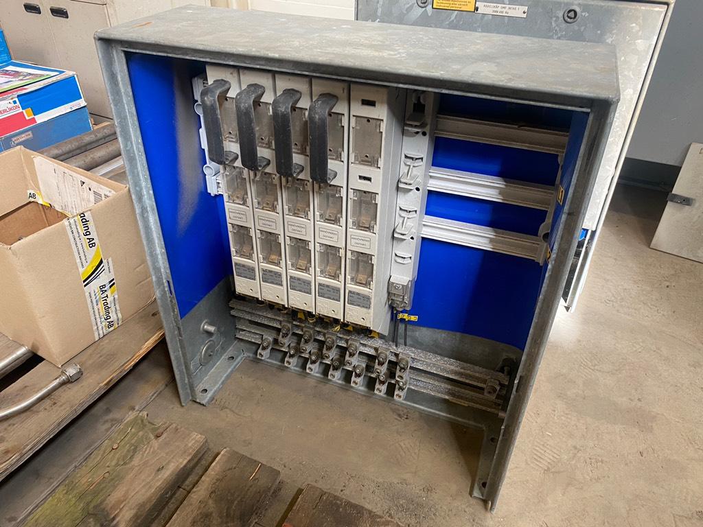 Blinto - Kabeldon - Apparatskåp